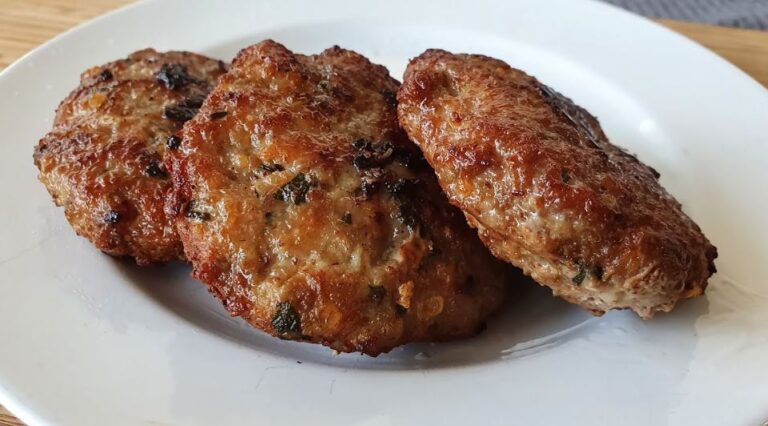 Kako napraviti sočne faširane šnicle: Iznenadićete se kako se lako spremaju