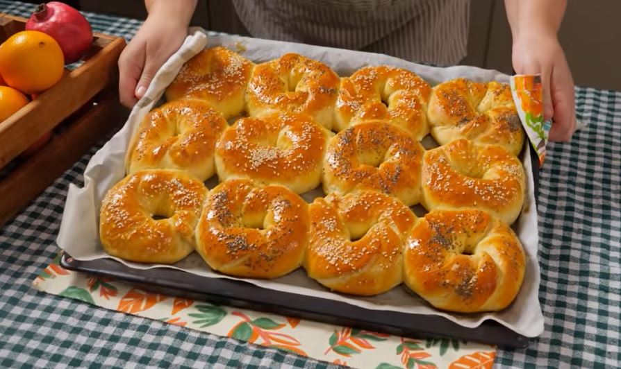 Najmekše pecivo sa sirom – lako, brzo i savršeno ukusno!